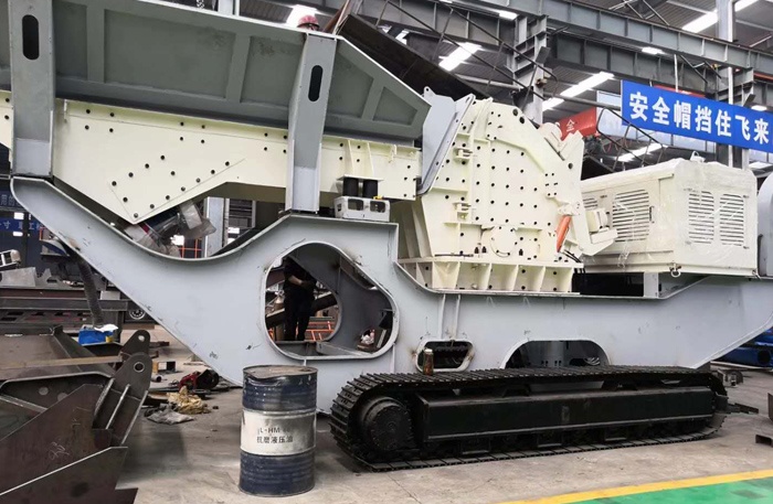 Track-Mounted Impact Crusher